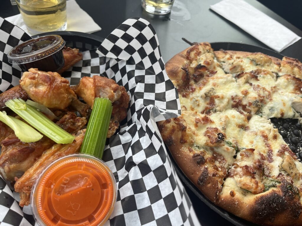 Pirate's Pizza and Wings | Pizza Bella Sea